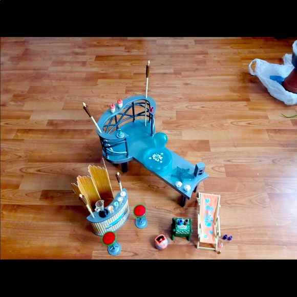 Bratz | Toys | Bratz Pool Party Play Set Comes With All Shown | Poshmark